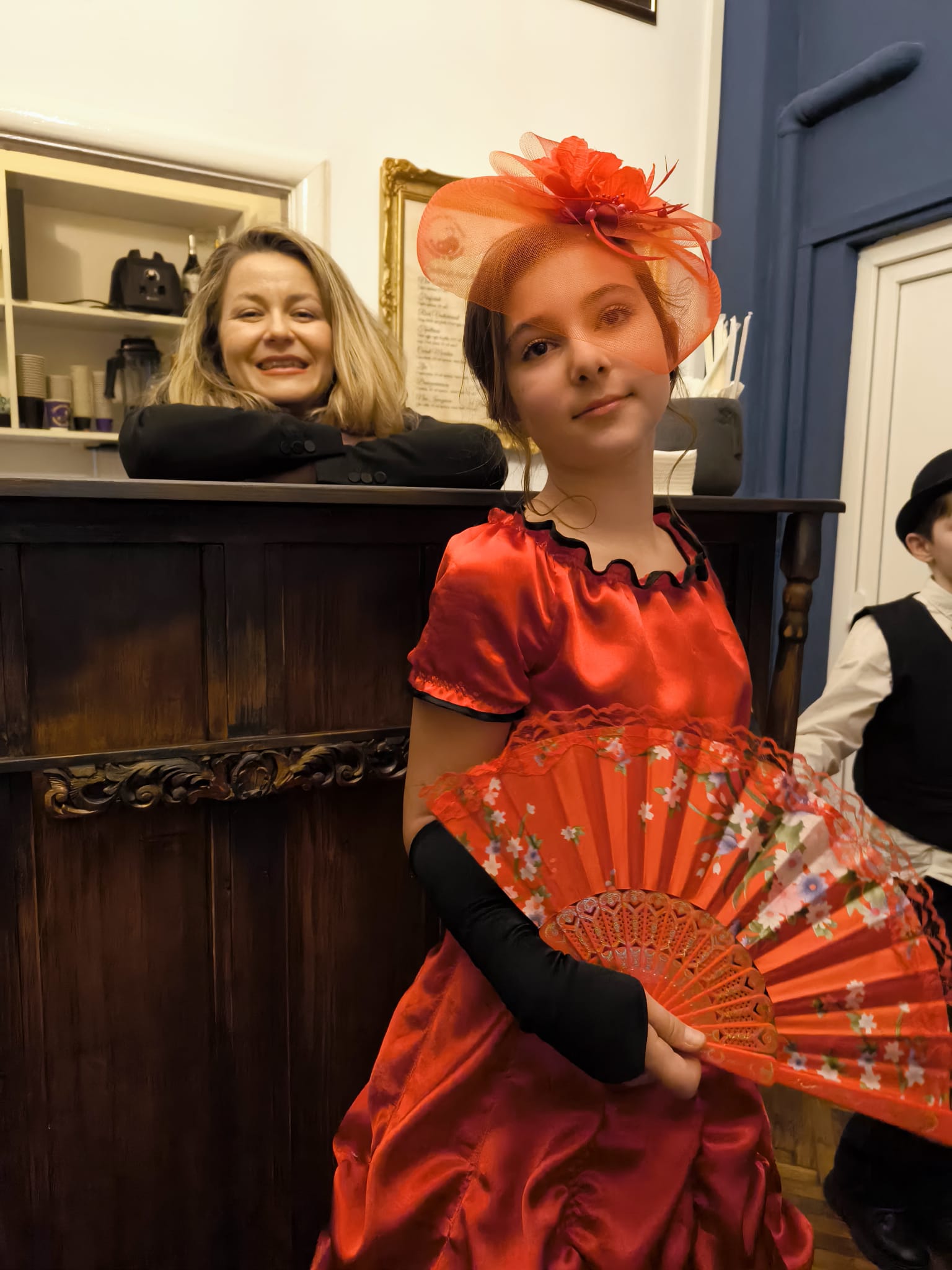 CULTURA LA BREBU - Ziua marelui Caragiale omagiat de elevii brebeni