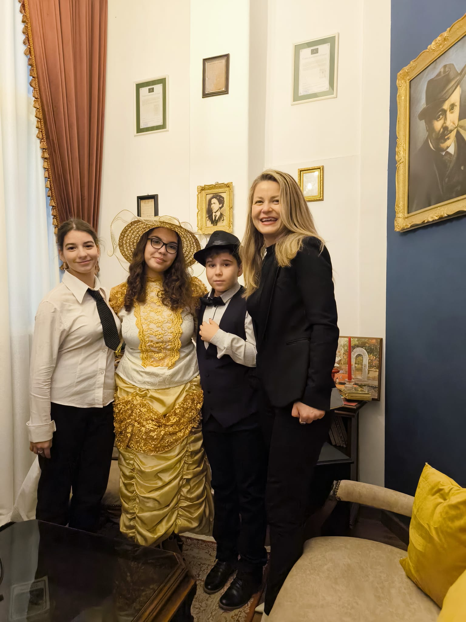 CULTURA LA BREBU - Ziua marelui Caragiale omagiat de elevii brebeni